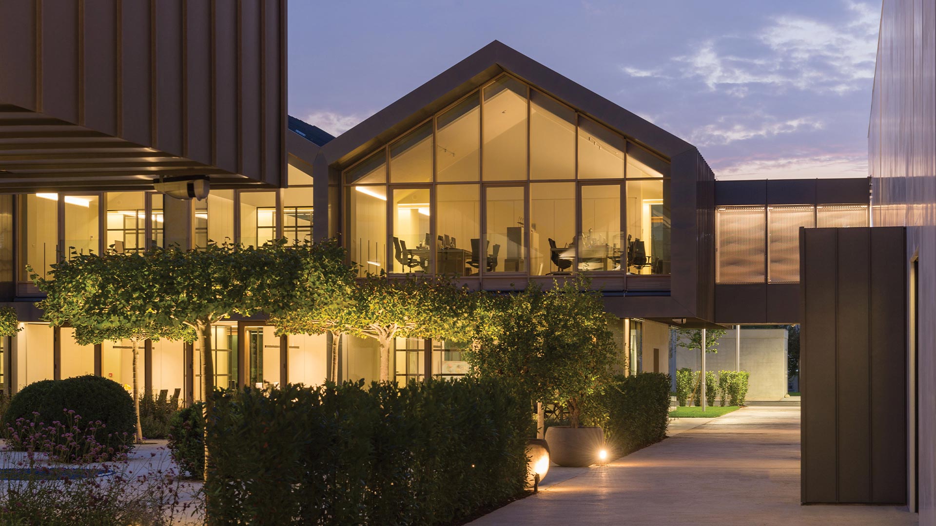 Zintek: titanium zinc rolled products for roofing and cladding