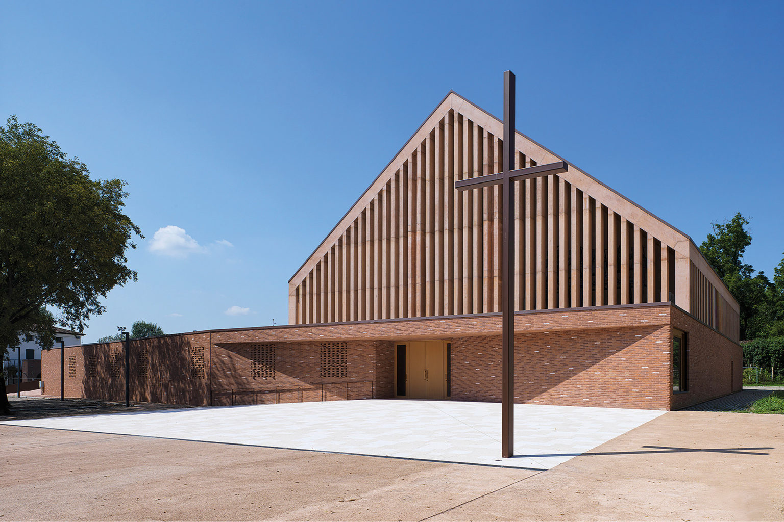 Zintek: titanium zinc rolled products for roofing and cladding